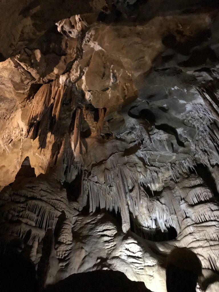 Botuverá: como ir até a maior gruta do Sul do País!